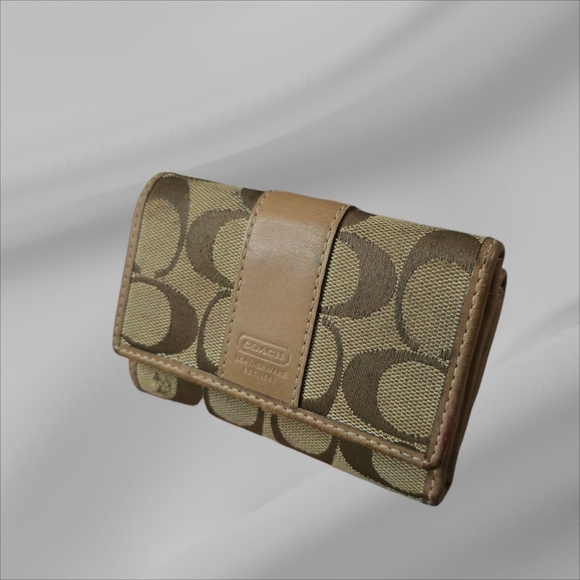 Coach | Bags | Coach Signature Canvas Wallet | Poshmark
